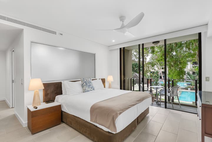 Vista Bleu—king Suite At Temple Resort - 팜 코브