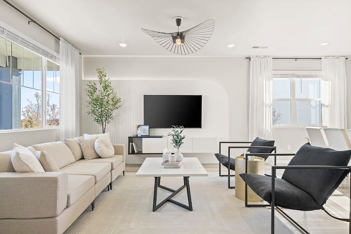 Modern Elegance Near Red Rocks-10min - Morrison, CO