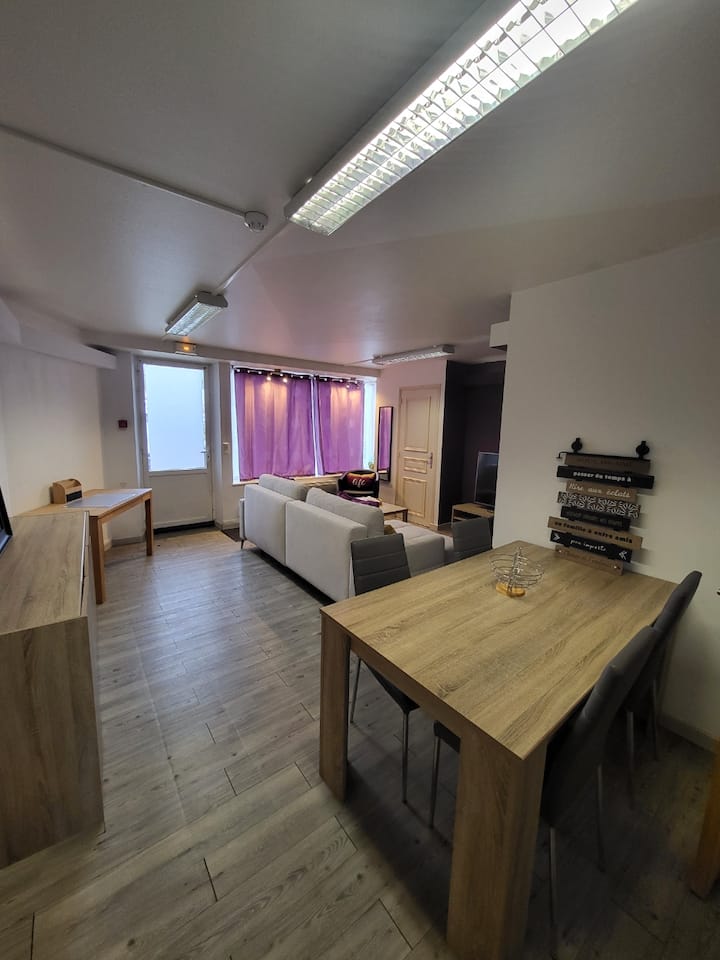 Appartement 4 Personnes
2 Couchages - Plouguenast
