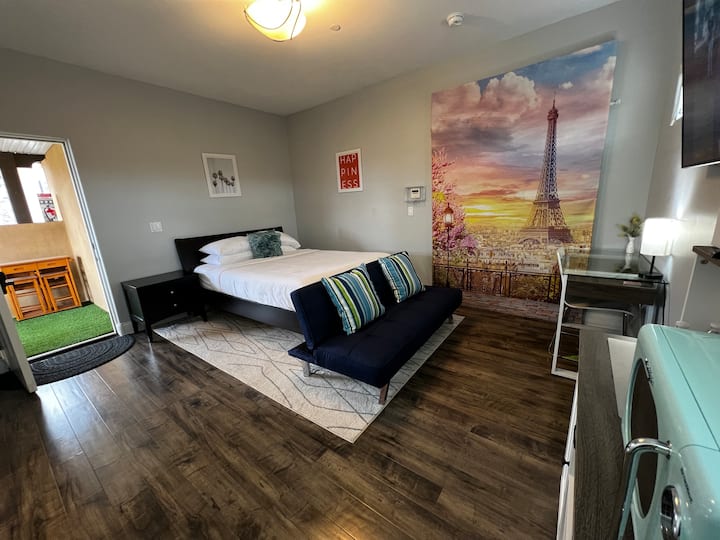 Hilltop - Private Cozy Suite & Balcony - Sleep 3 - Lakeside, CA