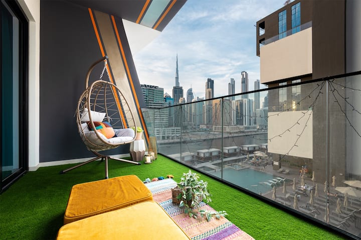 Downtown Home  : Burj Khalifa And Canal View. - Dubai