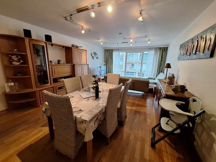 Appartement Vue Mer Spacieux Avec Garage - Ostende