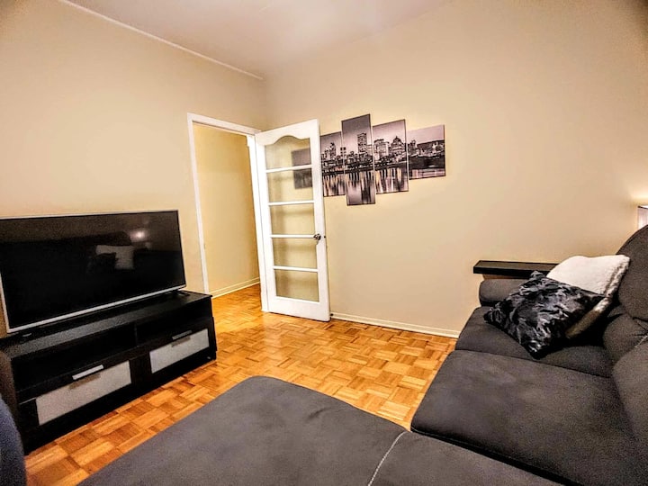 Est De Montréal, Logement Entier 2 Lits - Repentigny