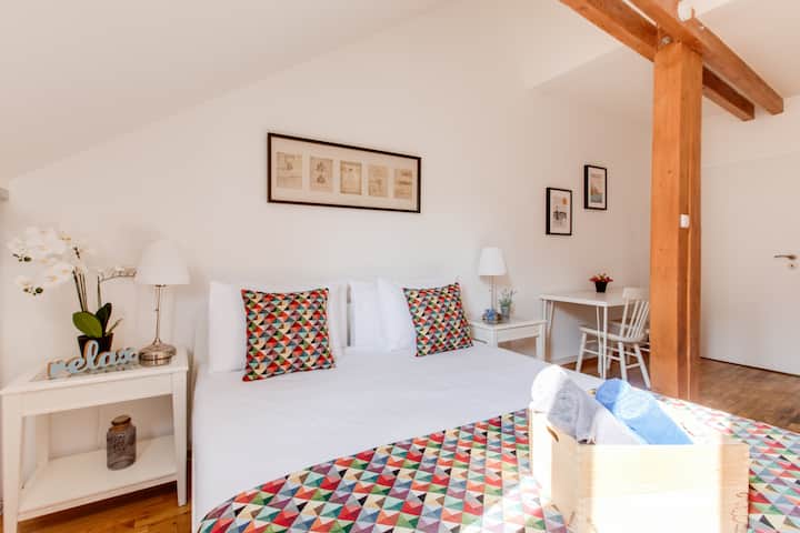 Quaint Lovely Room With Bathroom - Prague