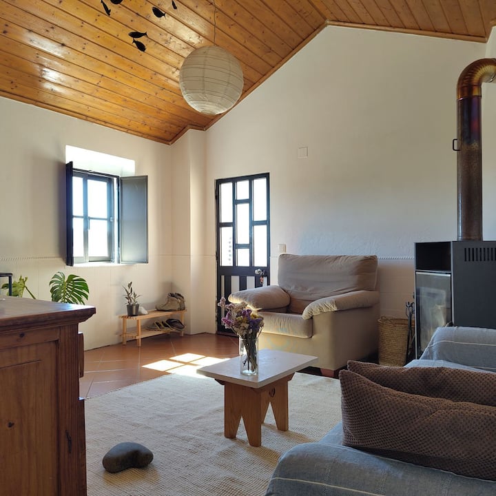 Casa Jasmim – Aljezur Old Town Beach House - Aljezur