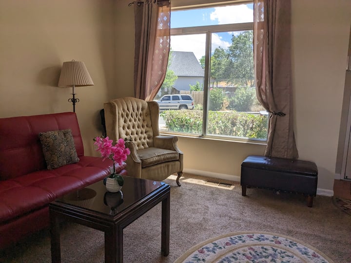 Breathe, Relax, Enjoy – Peaceful 2br Retreat - Reno, NV