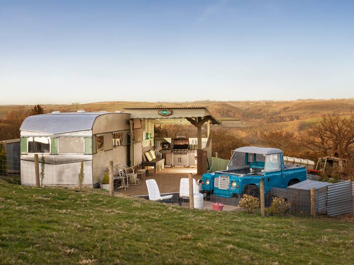 Land Rover Hot Tub & Bluebird Penthouse - Devon