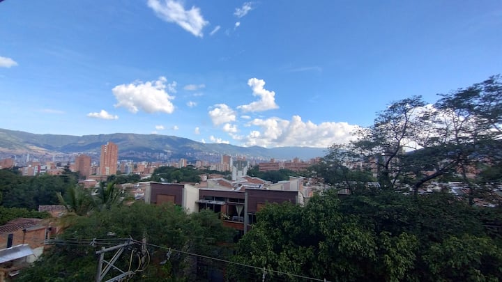 Cozy Apartment In Calasanz With Beautiful View - Medellín