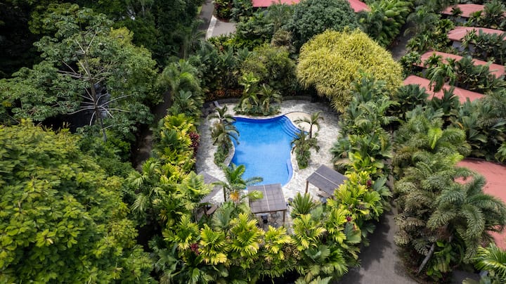 Two Bedroom Jr Villa - Breakfast Included - La Fortuna