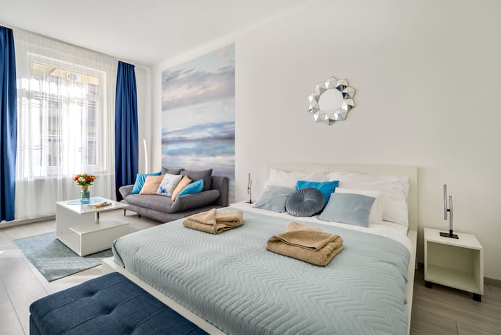 2 Br–2 Queen+sofa Bed - Budapest