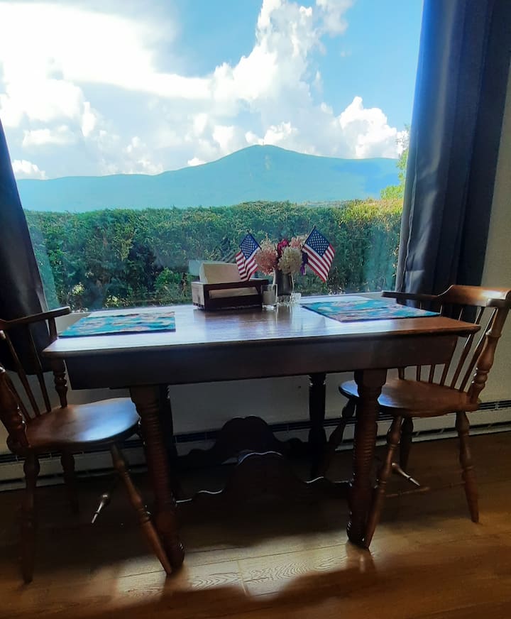 Greylock View Cottage - The Berkshires, MA