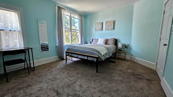 The Zen Room - 10 Mins Bus To Downtown - Seattle, WA