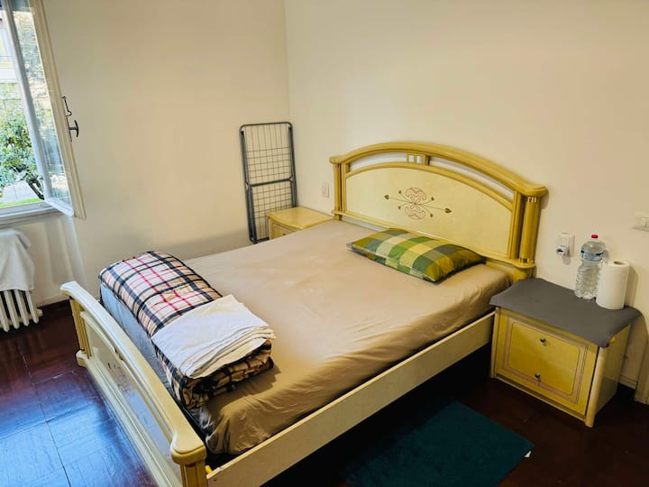 Single Room In Varese Center, No Kitchen - Varese