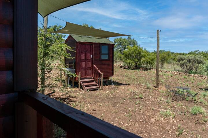 Semi Off-grid Bush Cabins - Hammanskraal