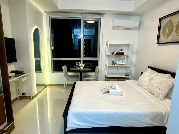 5 Star Rated Condo In Mandaluyong Near Malls - Pasig