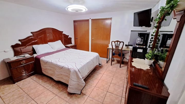 Estudio 3, Baño Privado, Frigobar, Micro, Terraza - Guadalajara