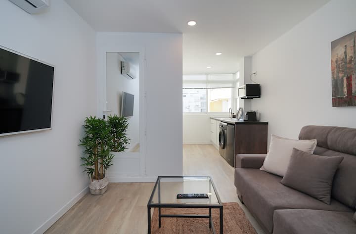 Nomad Malaga - Chic Apartament Center - Torremolinos