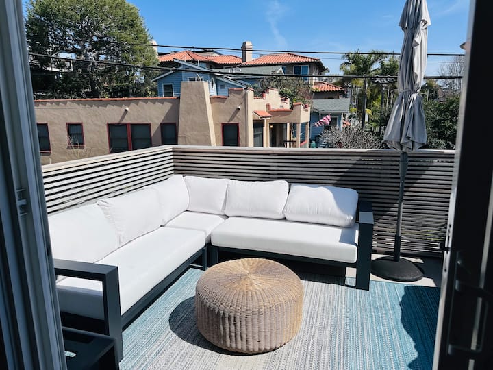 Modern Lux Beach Retreat - Redondo Beach, CA