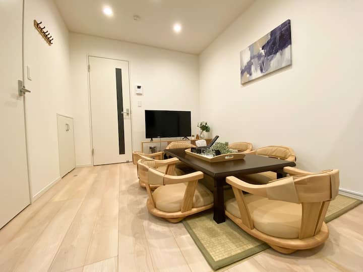 [维园]和洋式舒适双层一户建|可住5人可煮食独立卫浴|3站直达难波|心斋桥通天阁黑门市场环球影城 - Osaka, Japan