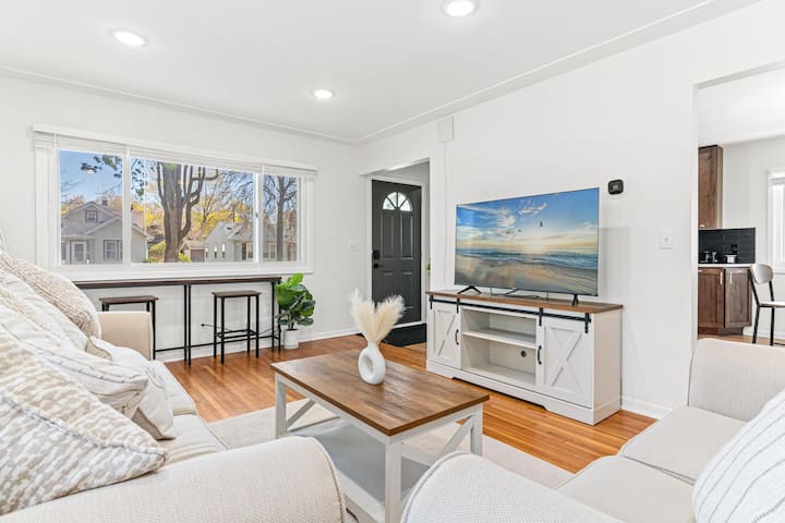 Beautiful 2 Level House/near Airport-lake Nokomis - 미니애폴리스
