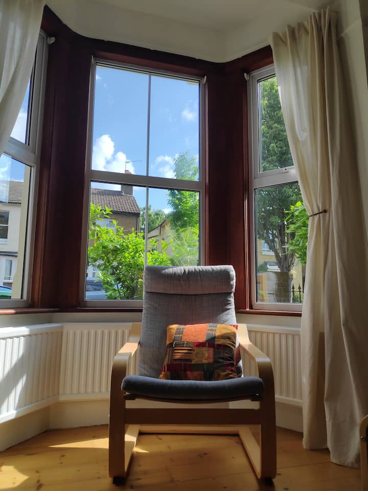 Stylish Victorian House - Watford