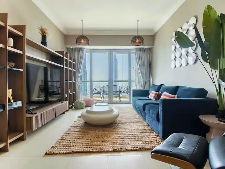 Chic & Relaxing Downtown Retreat ~ Balcony ~ Views - Dubai