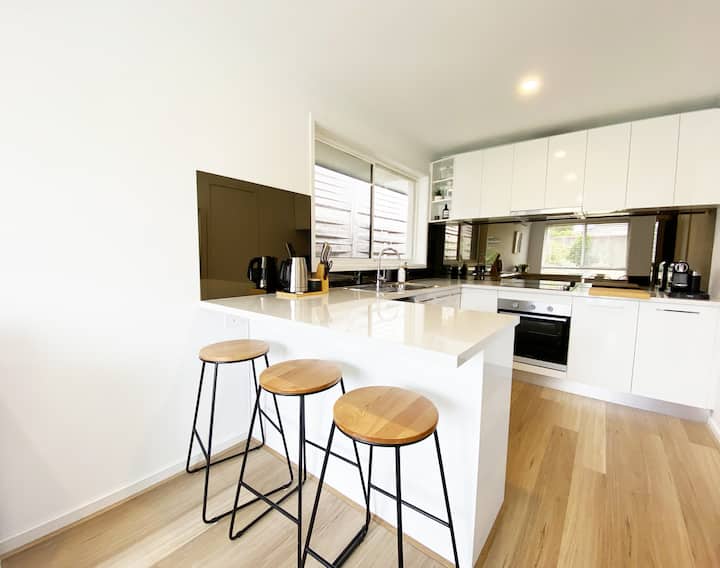 Ocean Beach Cottage 1 Min Walk To Beach Track - Sorrento