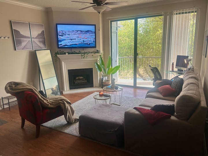 Gated - Keyless - Cozy - Corporate 1 Bedroom - Irving, TX