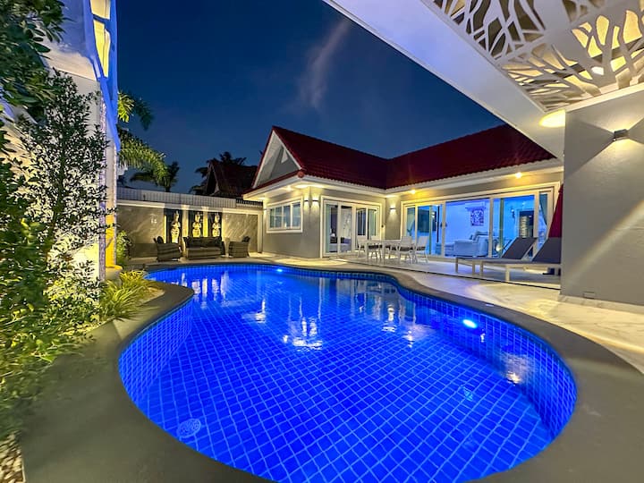 View Talay Villas Pool 67, Jomtien Beach, Pattaya - Pattaya City