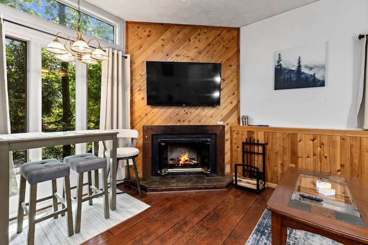 Cozy Condo In Wintergreen Resort That Sleeps 4! - Wintergreen Resort