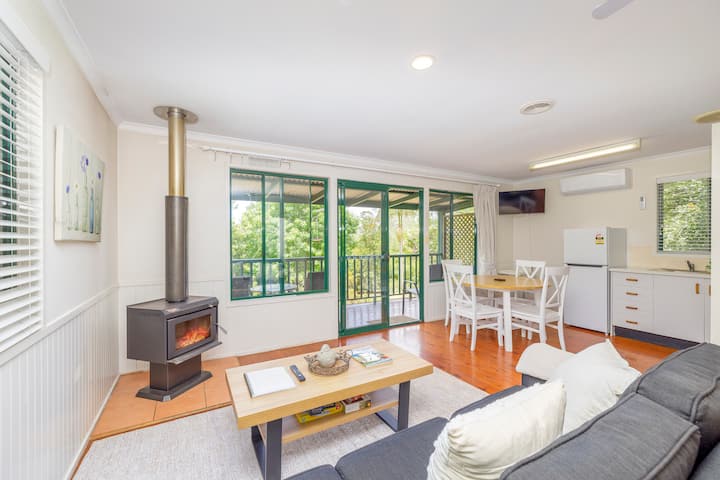 Rosella Luxury Cottage - Tamborine Mountain