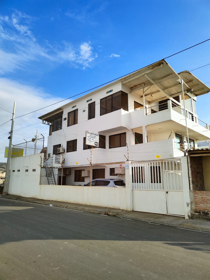 Departamento Amoblado Junto Al Mar (A) - Crucita