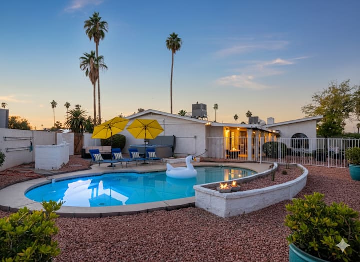 Pool | Hot Tub | Game Room | Monopoly | Bbq I Lux - Glendale, AZ