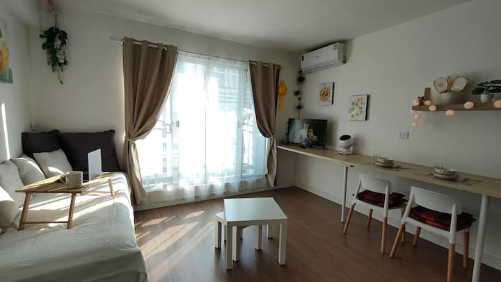Feel Like Home Condo - San Sai District