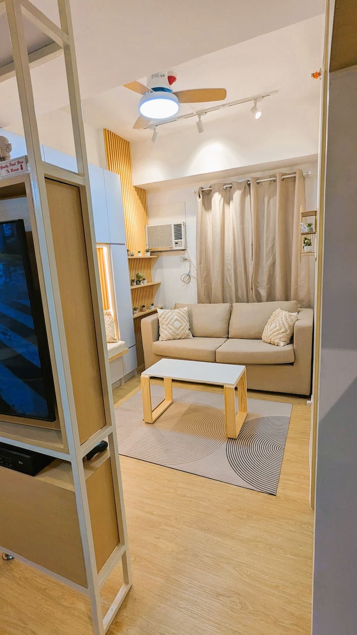 Aesthetic & Cozy Condo W/ Gaming & Entertainment - Quezon City