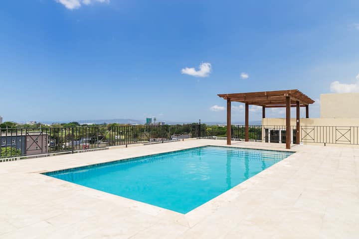 Ctbh @ Twenty 2a #201 [2-bedroom W/ Pool] - Kingston