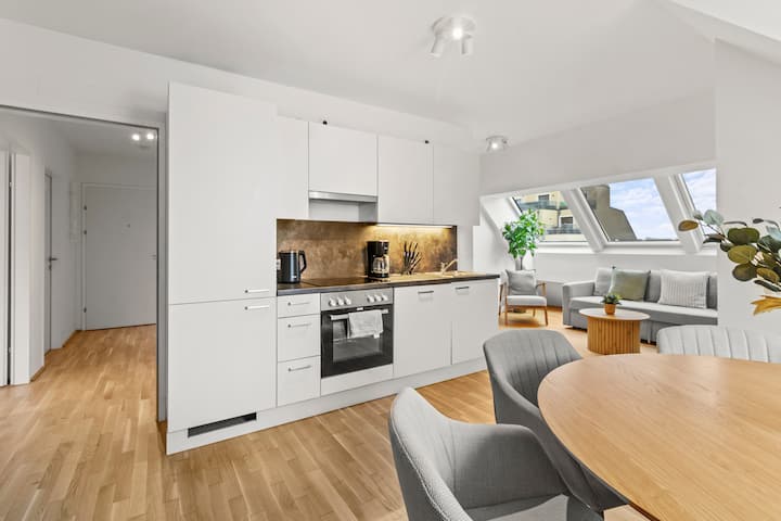 Paid Parking I 2 Br. | 80 M² | 3 Minutes To Metro - Wien