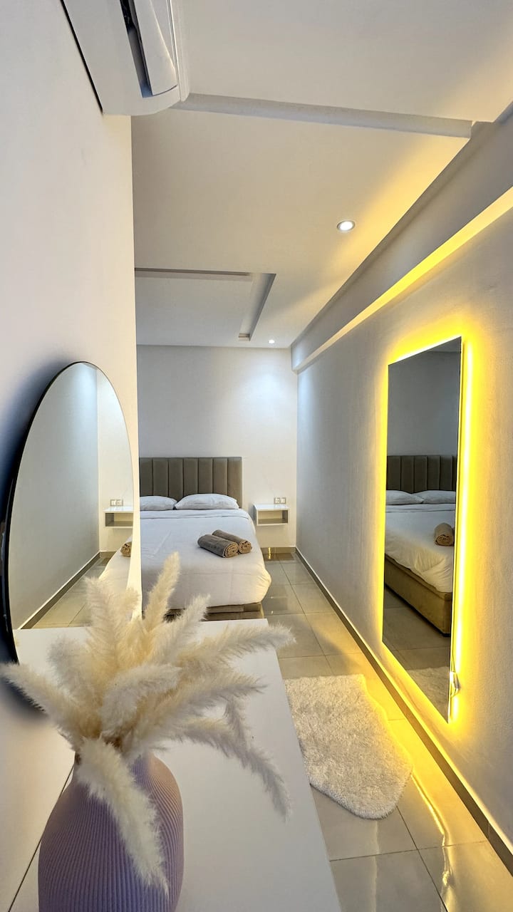 Spotless 2br W/ Netflix, Pool, Gym & Near Beach - Kénitra