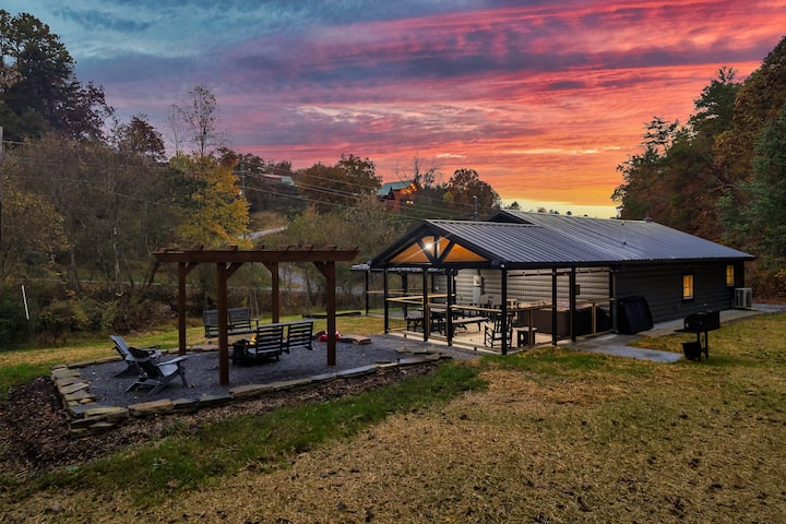 Location~ K/q Suites~fire Pit~privacy~hot Tub - Pigeon Forge, TN