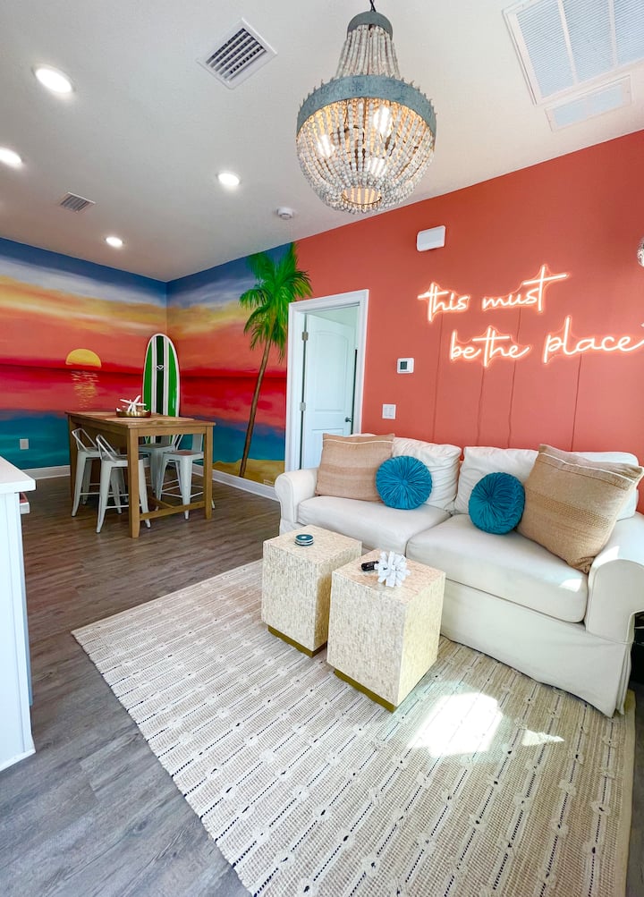 Paradise 1 Bed Apt Downtown - Gulf Breeze, FL