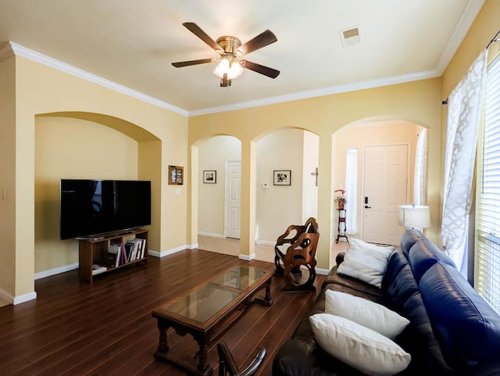 Home In West Houston Gated Community - Houston, TX