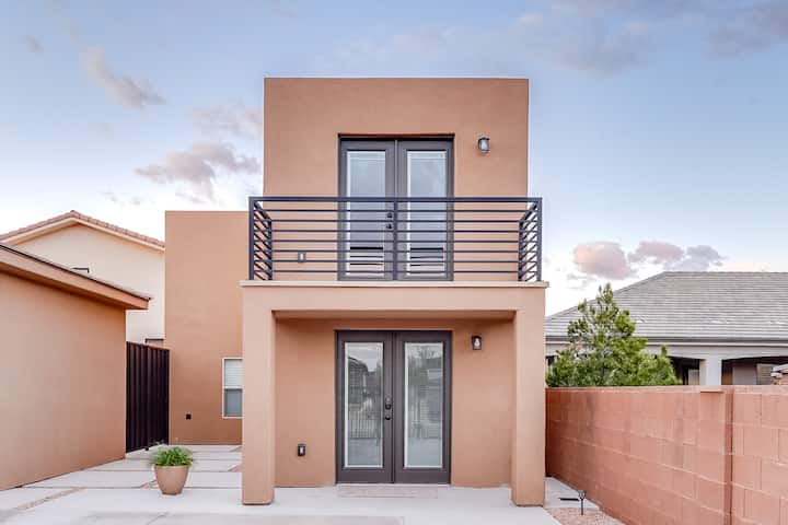 La Chona - Sand Hollow State Park, UT