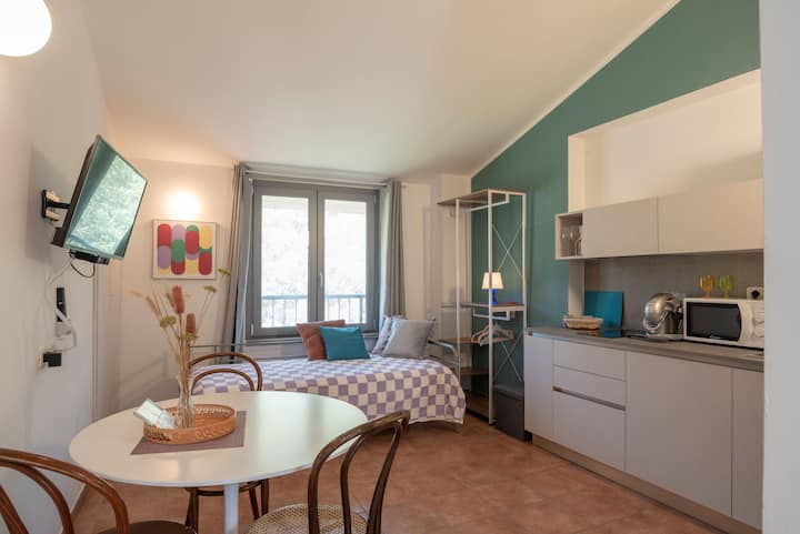 Assisi · Hillside View Apt, Kitchen & Living - Assisi