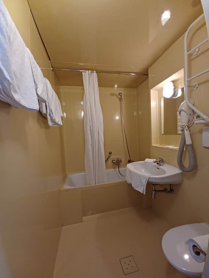 Standaard Tweepersoonskamer Met Tweepersoonsbed - Bruges