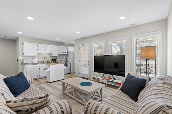 Steps To Surfside Pier*beach | W/d | 2nd Floor-2bd - Surfside Beach, SC