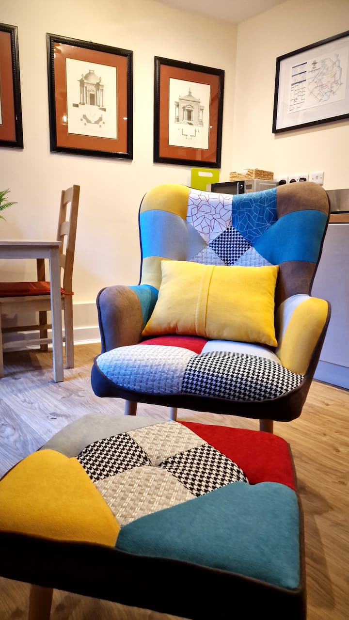 Cathy's Courtyard - York