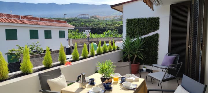 Mar Y Montaña - Puerto de la Cruz