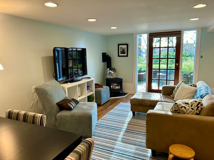 Hillside Garden Suite - Victoria