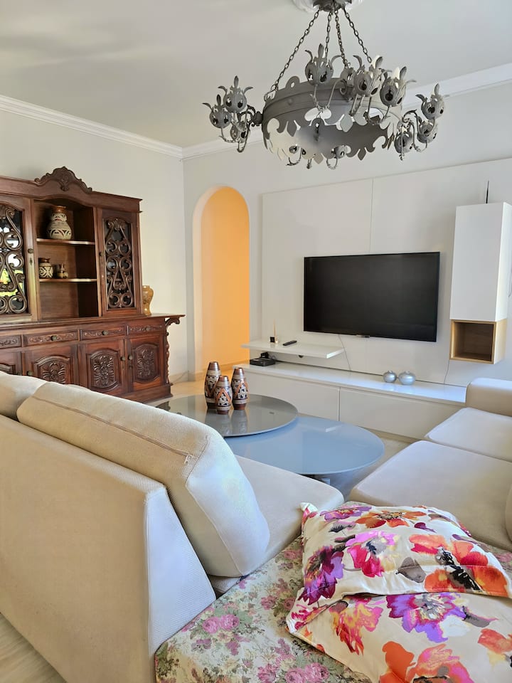 Bela Suíte Em Mansão | Mangabeiras Bh - Belo Horizonte