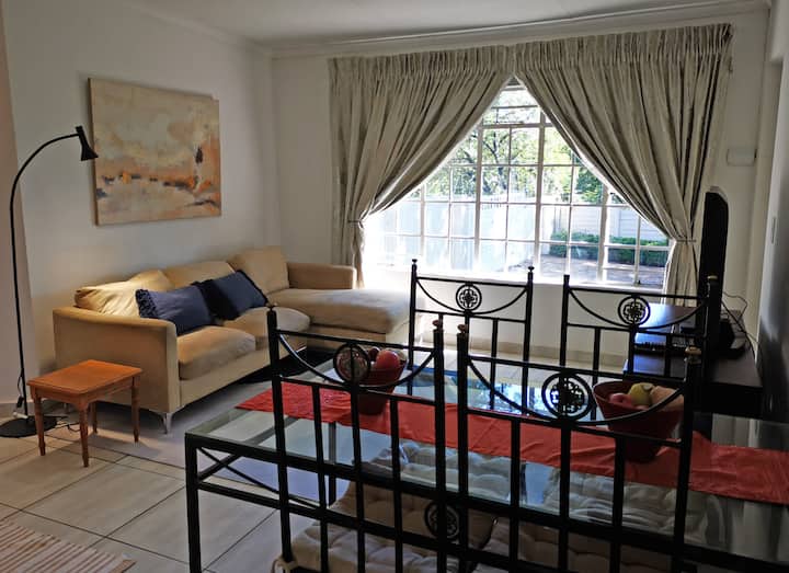 2-bed, Always-on Electricity & Water; Fast Wi-fi - Midrand